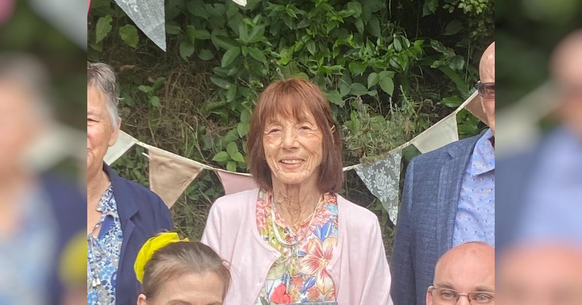 In Loving Memory of Gen Bryson - Please Help Kate Give Her Mum a Proper ...