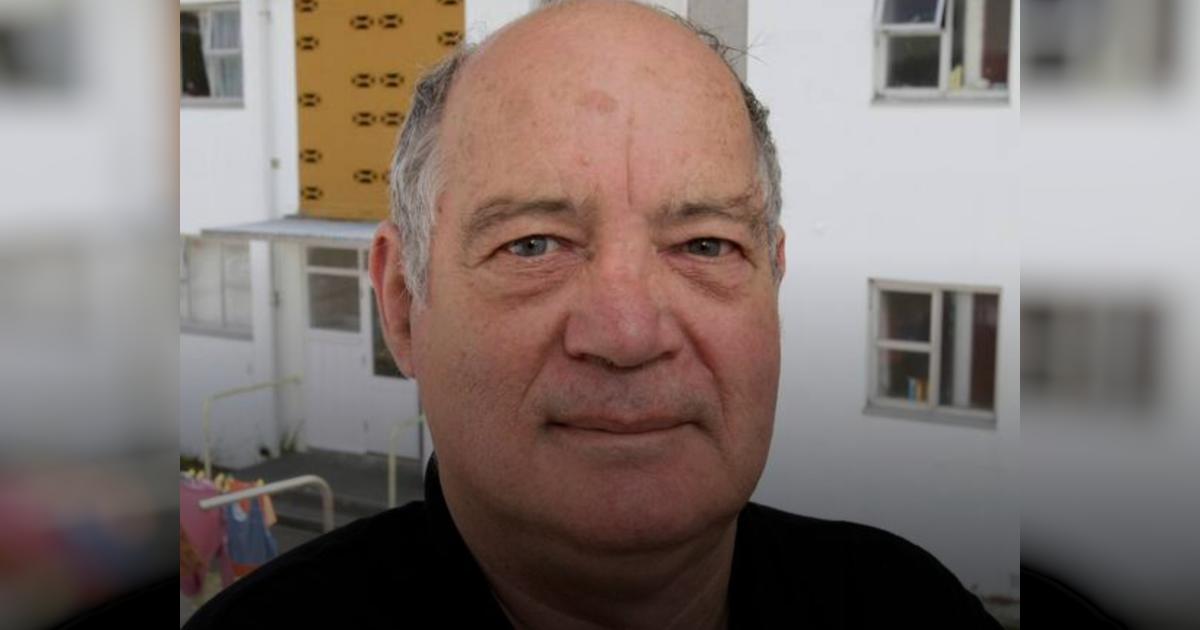 Funds to take Graham McCready's ashes to his family . - Givealittle