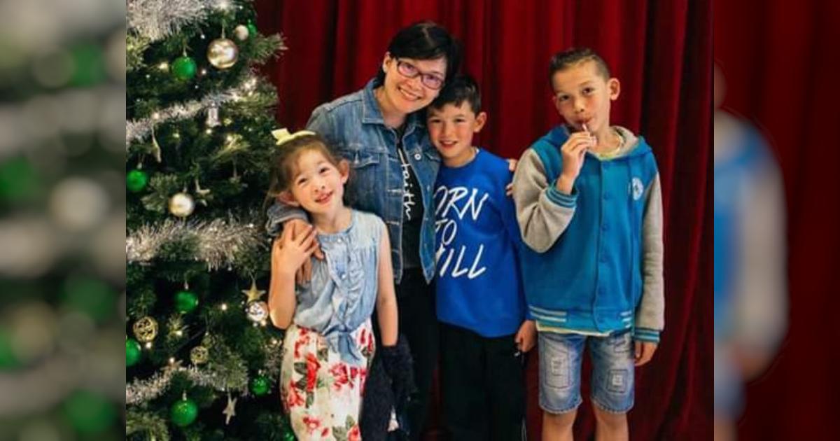 Caely has rushed to Malaysia to be with her Mum in her last days ...