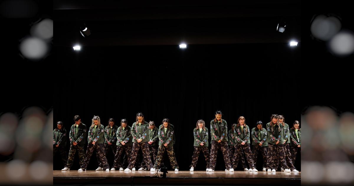 ROAR MEGA CREW TO WORLDS - Givealittle
