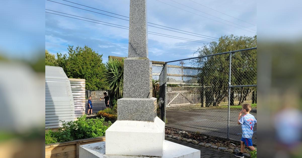 Help Hiwinui relocate our War Memorial - Givealittle
