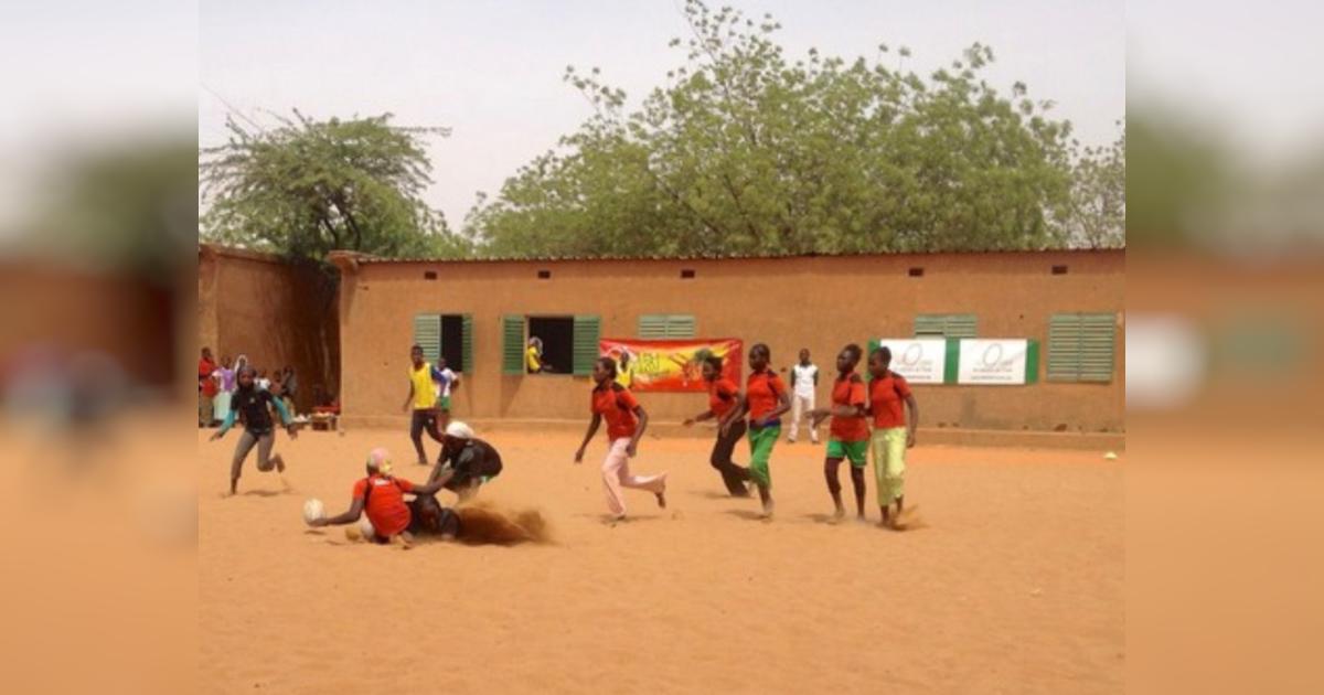 Help me help rugby to tackle early marriage in Niger - Givealittle
