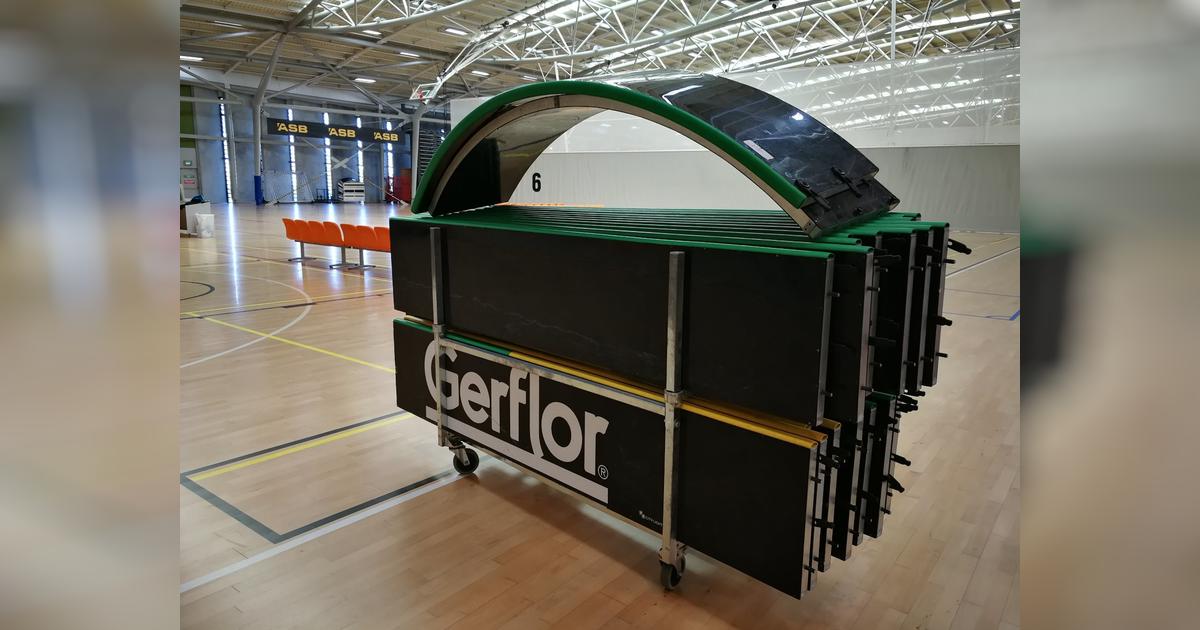 Help to buy a floorball rink for our club - Givealittle