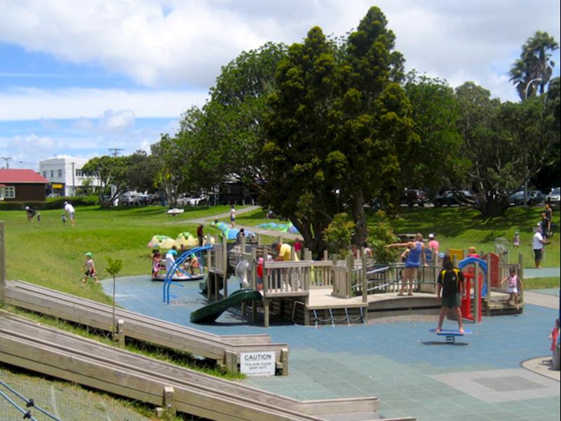 AEDs at Pt Chev beach and parks - Givealittle