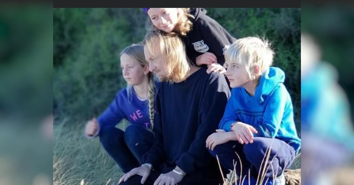 Lets bless this beautiful family who have lost their husband and Dad ...