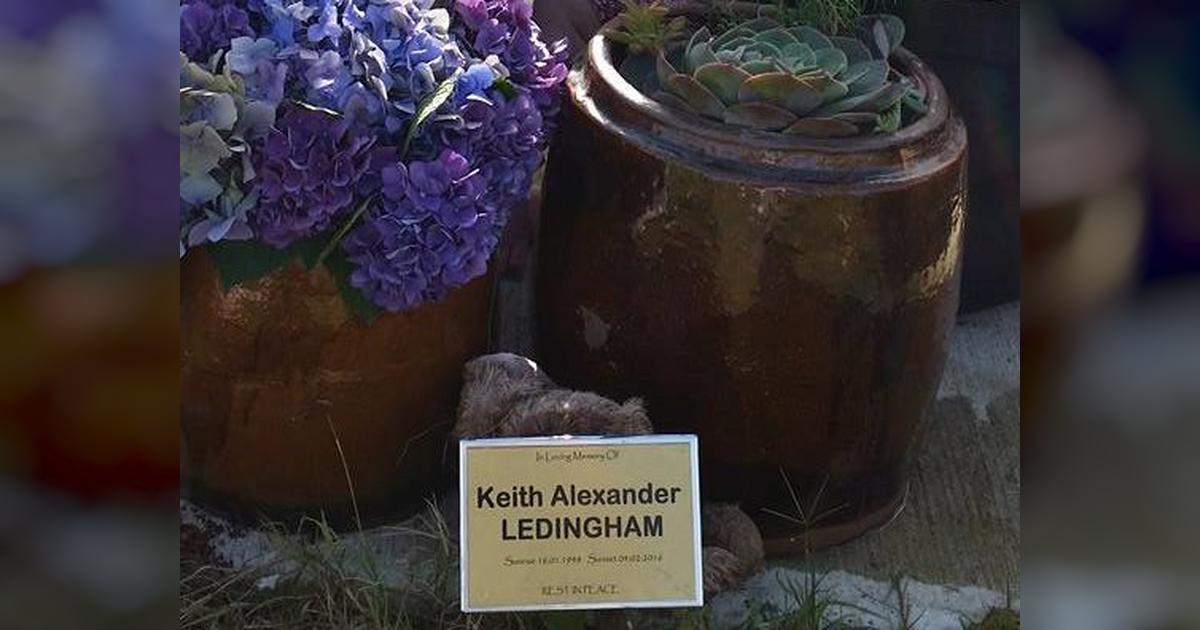 Headstone for Keith Ledingham - Givealittle