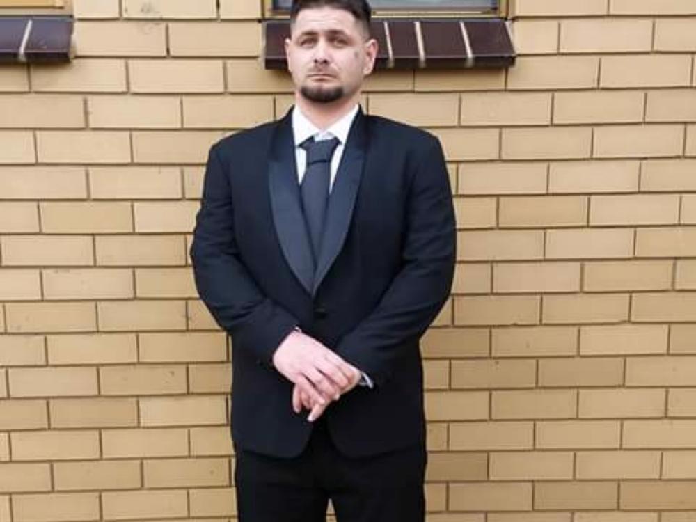 Felk Repia - Givealittle