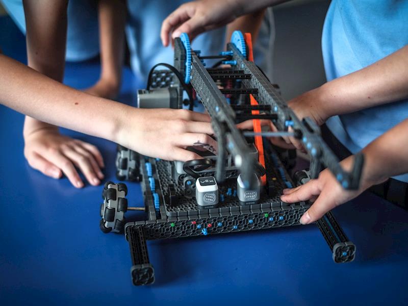 VEX IQ Worlds 2019 - Support MSS Robotics Team travel to the USA ...