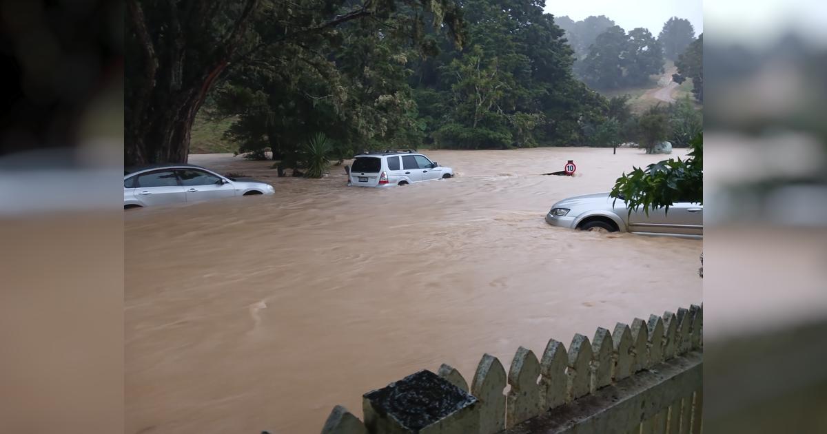 Flash flood takes out all family members' cars - Givealittle