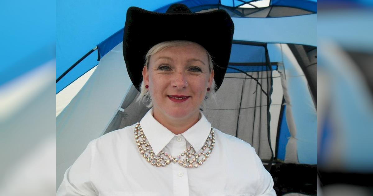 World Show Reining Qualifier Rachel Humphries - Givealittle