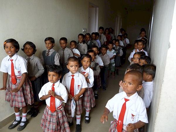 Teaching Teachers how to Teach in India - Givealittle