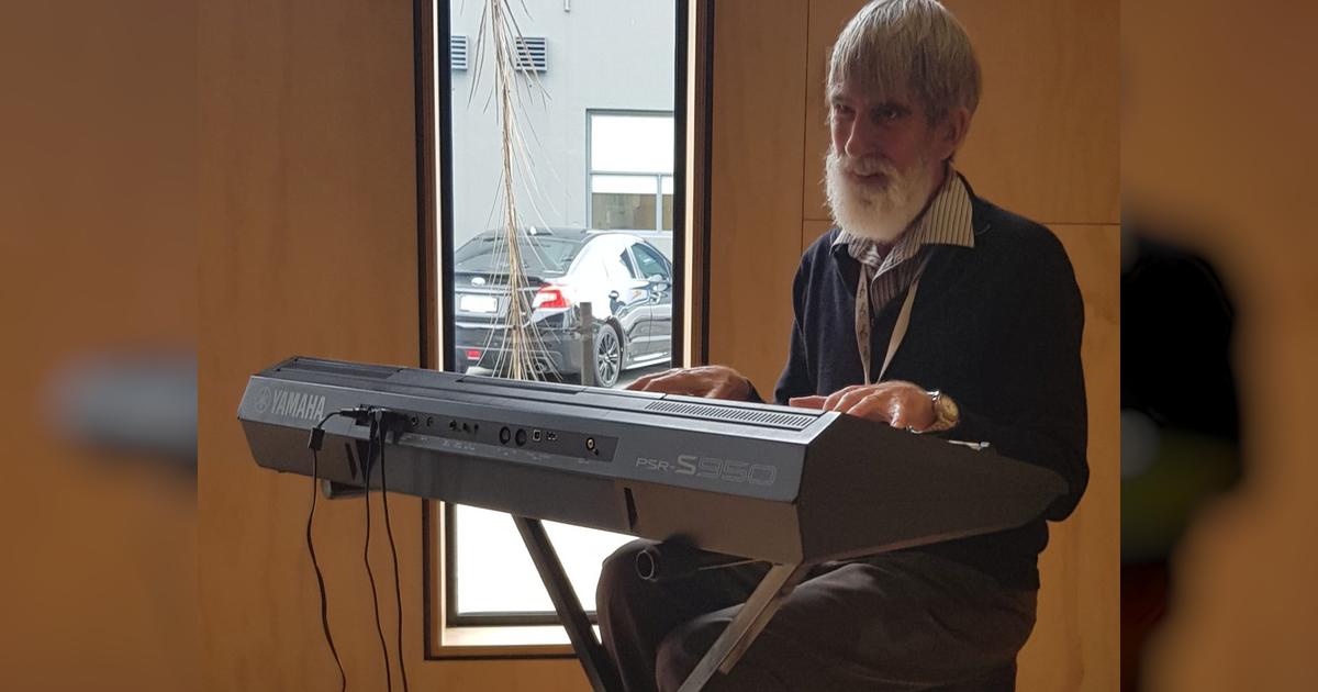 Richard Hore a blind musician loses income due to his keyboard broken ...